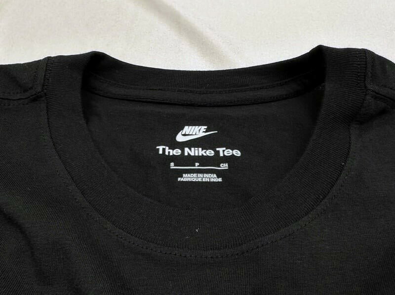 Nike Sportswear 太陽笑臉塗鴉手繪 短袖 上衣 大LOGO 純棉 黑色 DR7808-010 大自在 | 大自在運動休閒精品店 | 樂天市場Rakuten