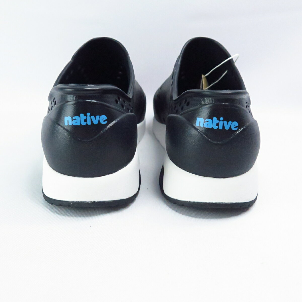 Native LENNOX 男女款 洞洞鞋 防水 111050001105 瞬黑x貝殼白【iSport愛運動】 | ISPORTSHOP直營店 ...