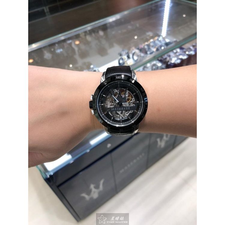 點數9%★MASERATI手錶,編號R8821119007,46mm玫瑰金圓形精鋼錶殼,寶藍色鏤空, 運動錶面,寶藍真皮皮革錶帶款,賭場限量款 ...
