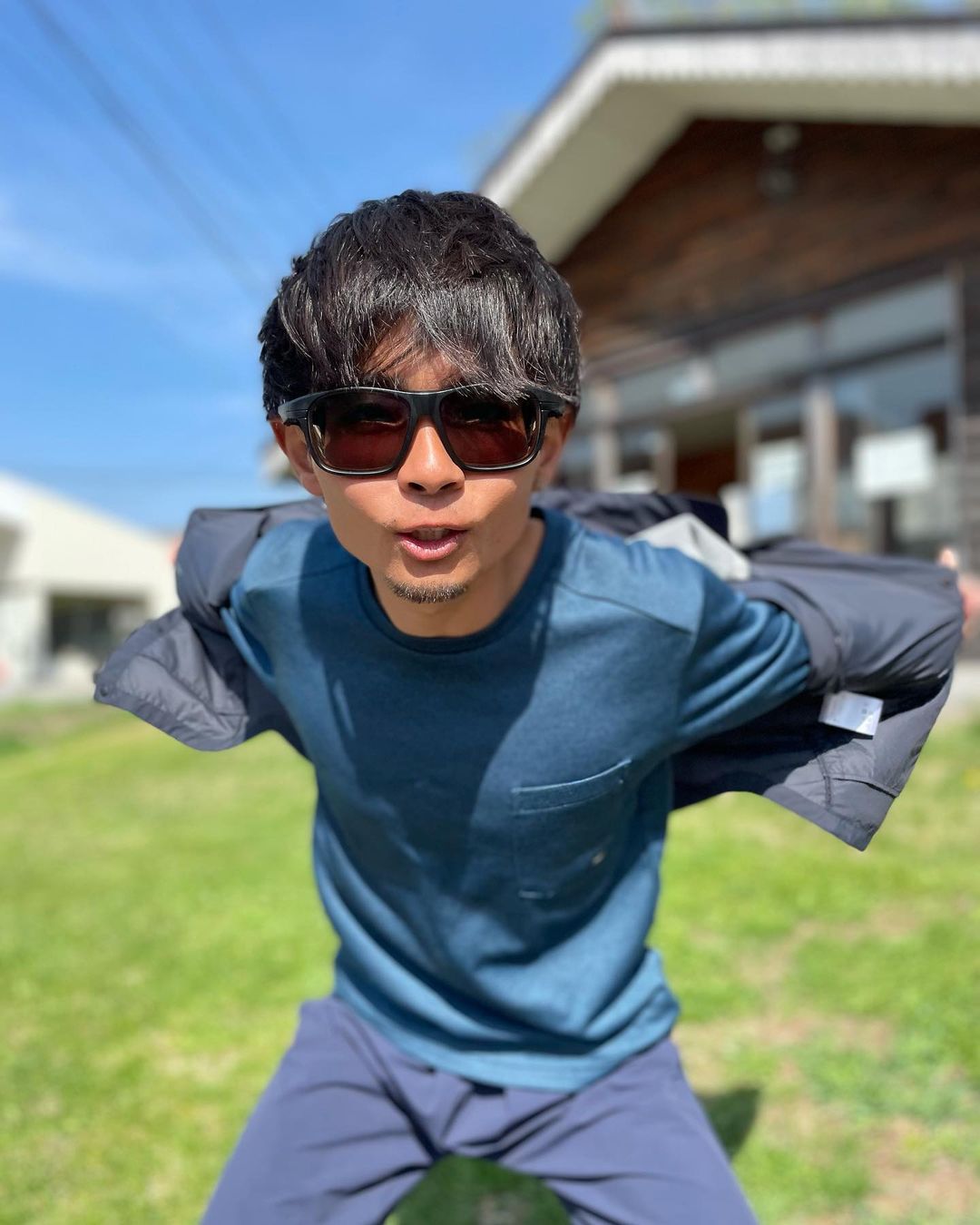 【AirFly】Airfly Daily AF402-C1 霧黑色 無鼻墊太陽眼鏡 煙灰色鏡片 | Airfly日本無鼻墊運動眼鏡 | 樂天市場Rakuten