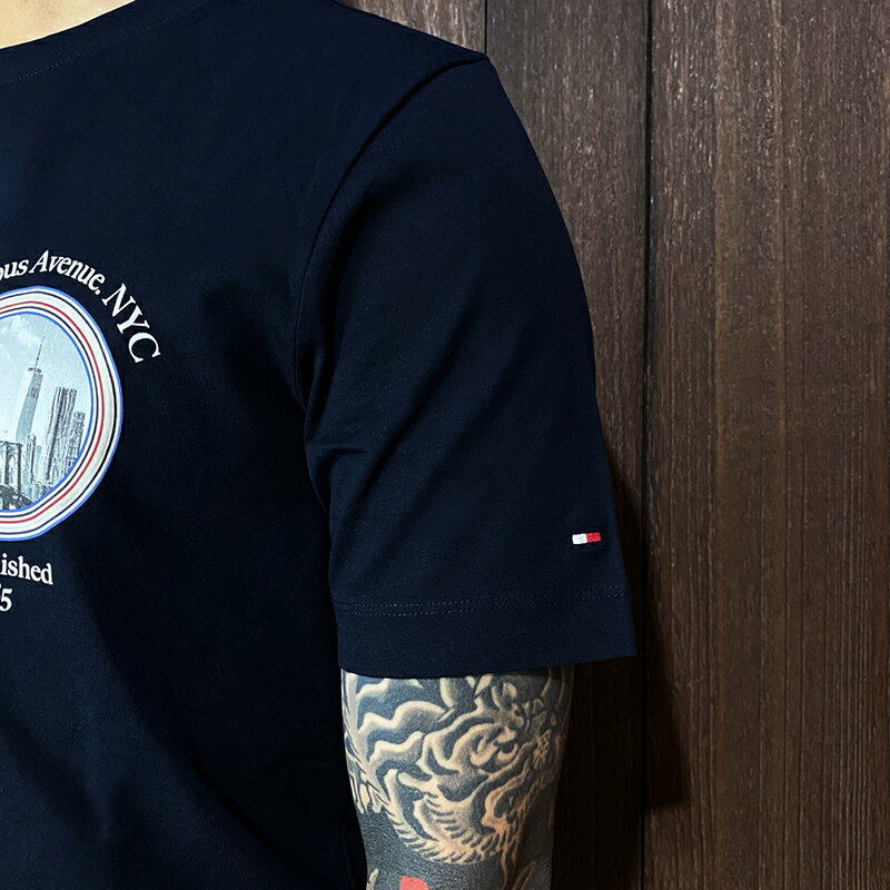 美國百分百【全新真品】Tommy Hilfiger 短袖 棉質 T恤 TH 上衣 logo 短T 黑色/白色 CW63 | 美國百分百直營店 ...