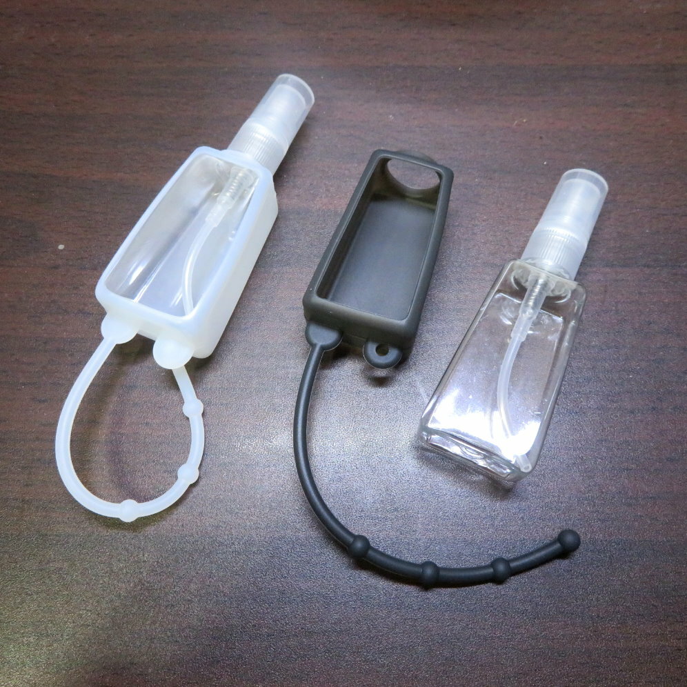 asdfkitty*日本 ECHO 可掛式透明噴霧空瓶/空罐-30ML-掛包包上方便攜帶-顏色隨機-日本正版商品 | asdfkitty可愛家精品店直營店 | 樂天市場Rakuten